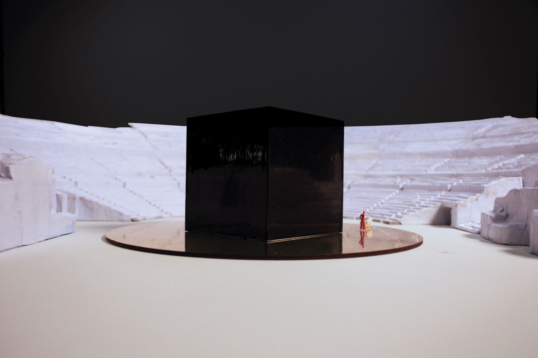 Forms, Uses and Commensality | NERO Editions