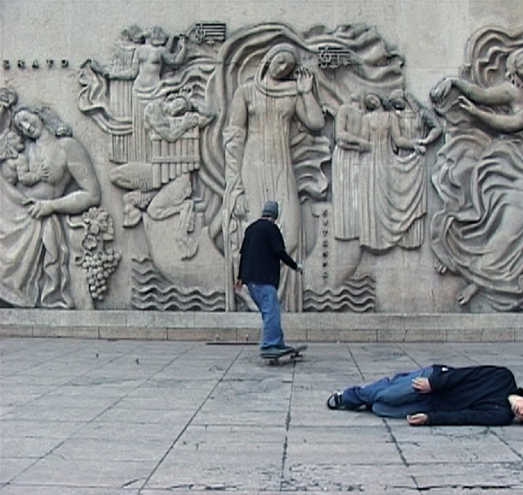 Laying Horizontal | NERO Editions